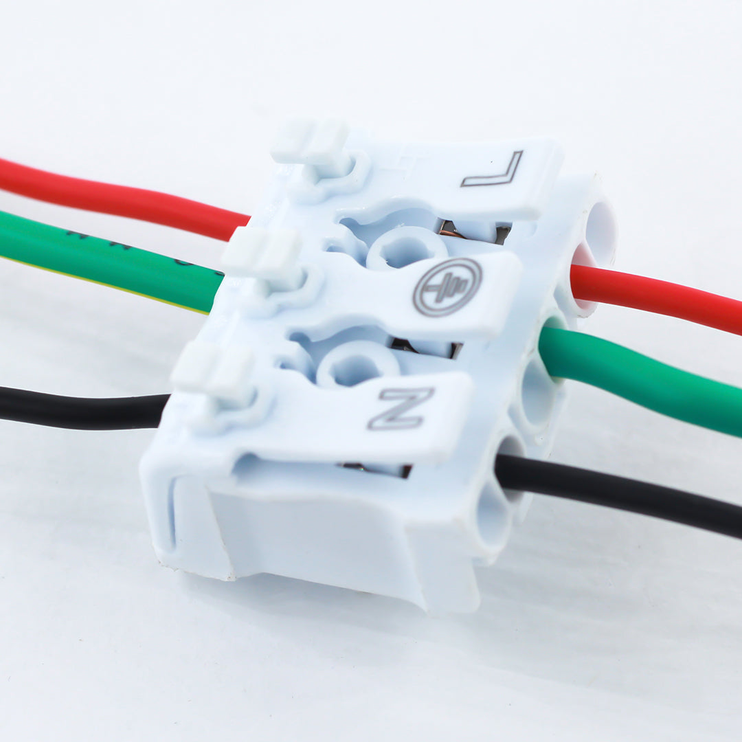 Connector with Button (L+N+E) 16Amps 3 Way Wire – TRONIC UGANDA LIMITED